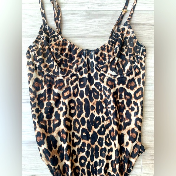 Windsor | Tops | Windsor Cheetah Bodysuit | Poshmark